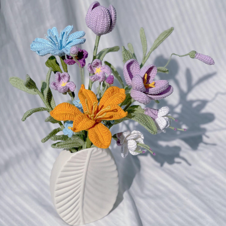 Lilyrosy crochet flower in vase design, home decor and table decor ...