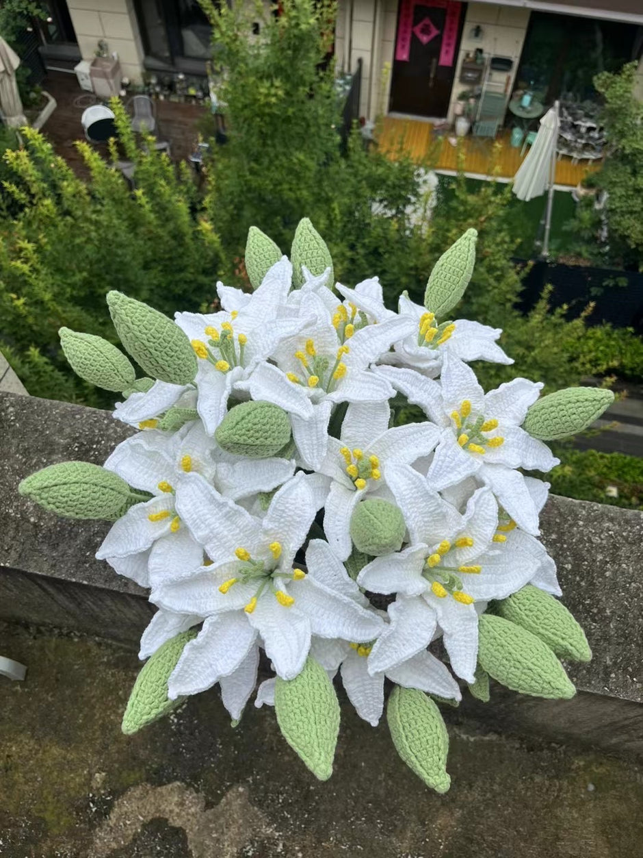 Single flower pattern – Lilyrosy LLC